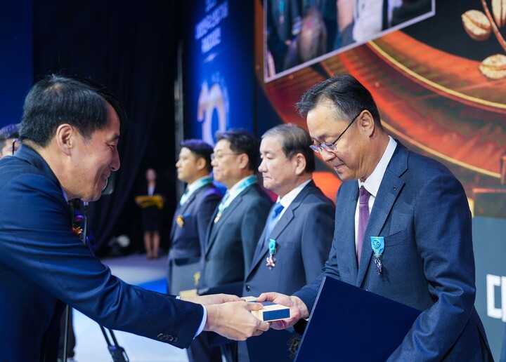 윤팔주 HL클레무브 CEO, 대한민국 산업기술 R&D 대전 ‘산업포장’ 수훈