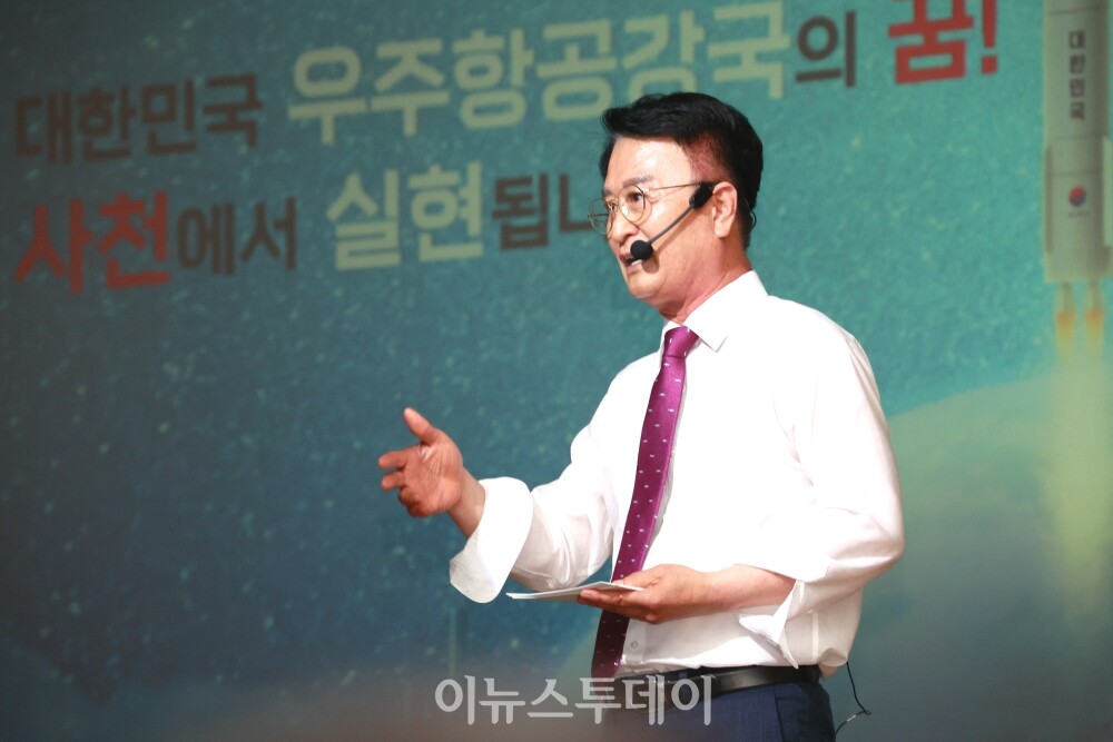 [인터뷰] 박동식 사천시장, “득시무태 자세로 기회 놓치지 않겠다”