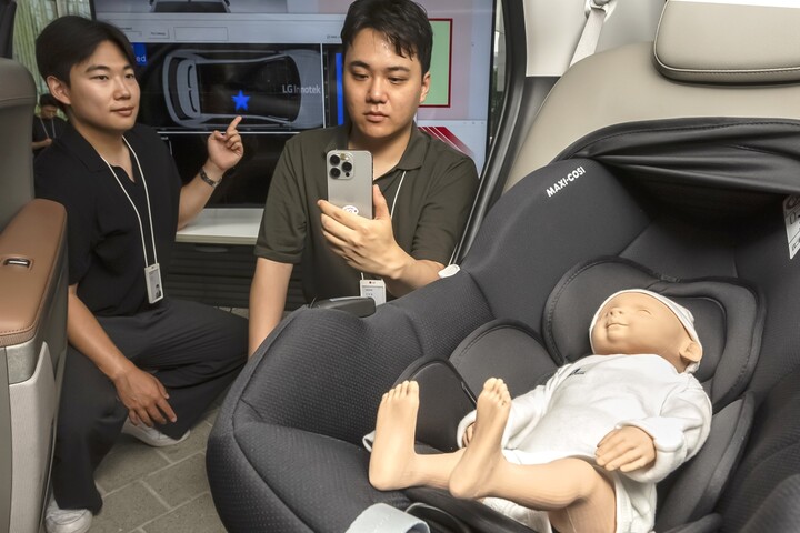 유리창 10cm도 못 속인다···LG이노텍, 초정밀 車 ‘디지털 키’ 시대 예고