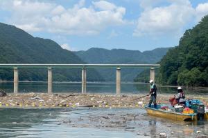 [포토] 인제남면어업계 소양호 환경정화활동